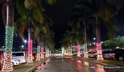 Learn About Christmas in Jamaica | Fun Jamaican Christmas Traditions